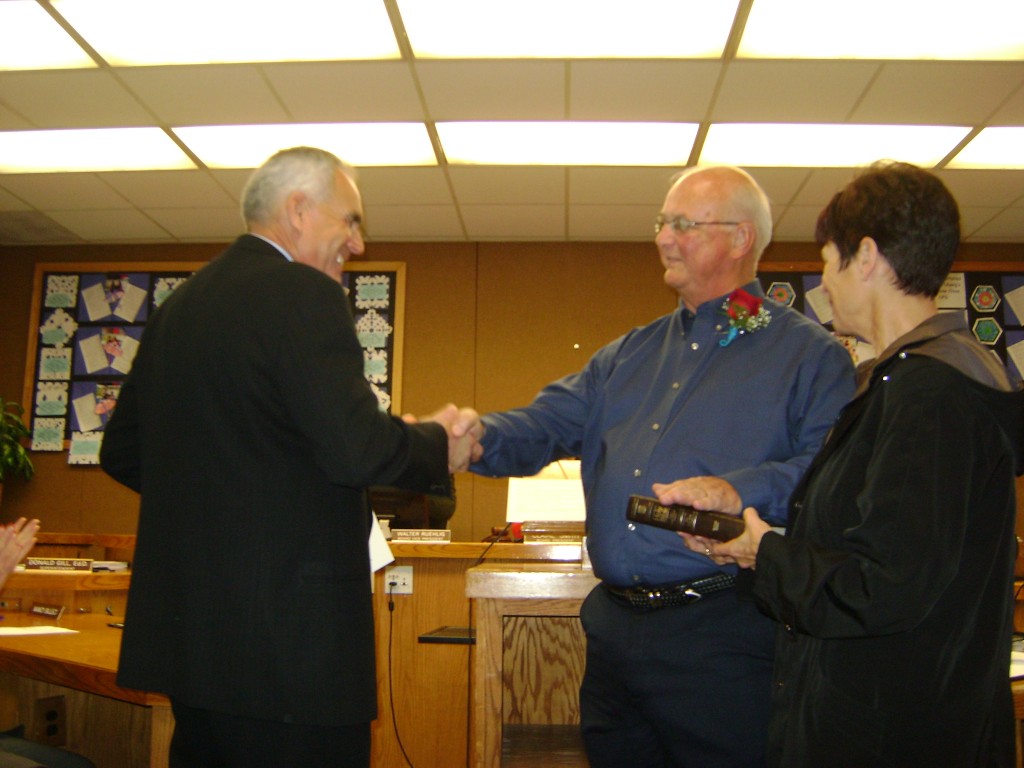 New School Board Members Seated, Form New Majority | Antioch Herald